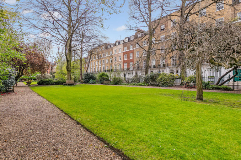 Brompton Square, Knightsbridge SW3 - Nicolas Van Patrick